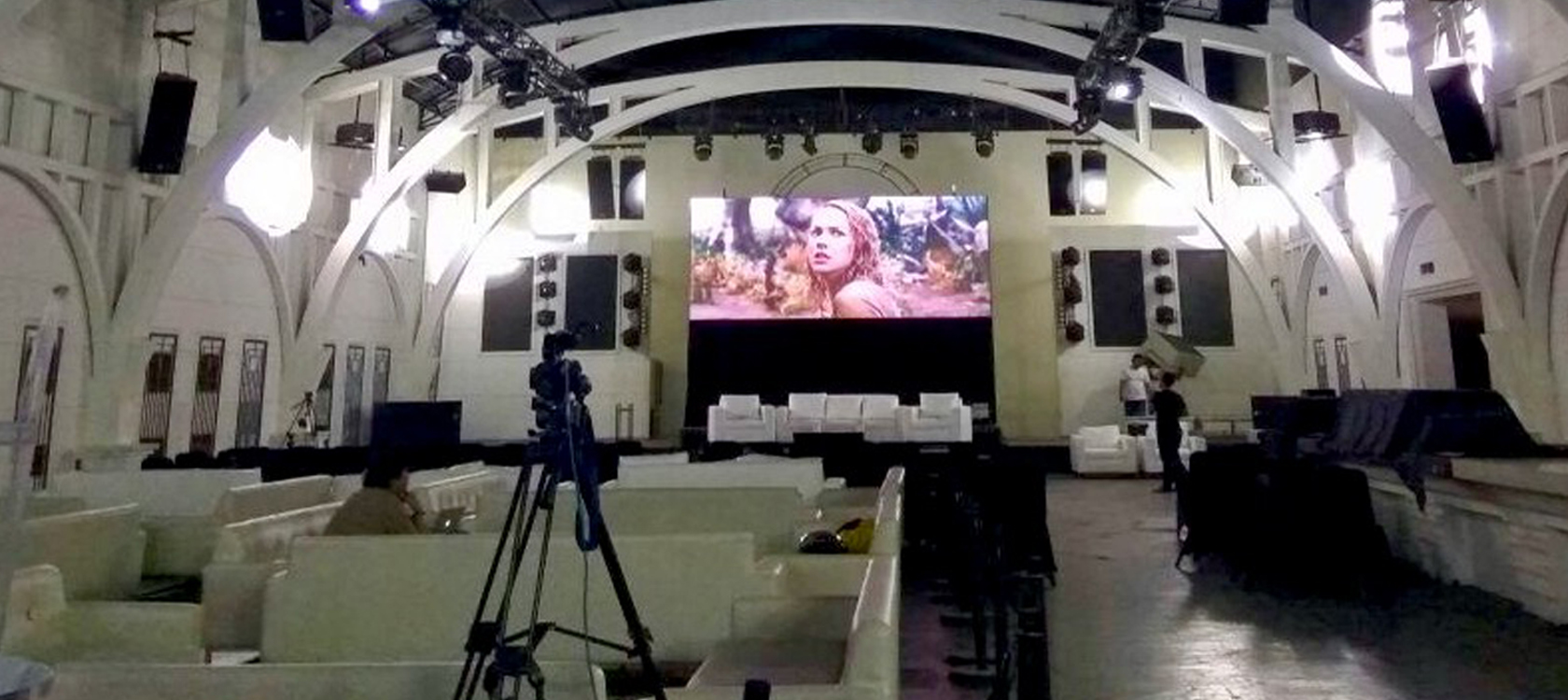 Sewa LED Indonesia | 08 12 12 345 345